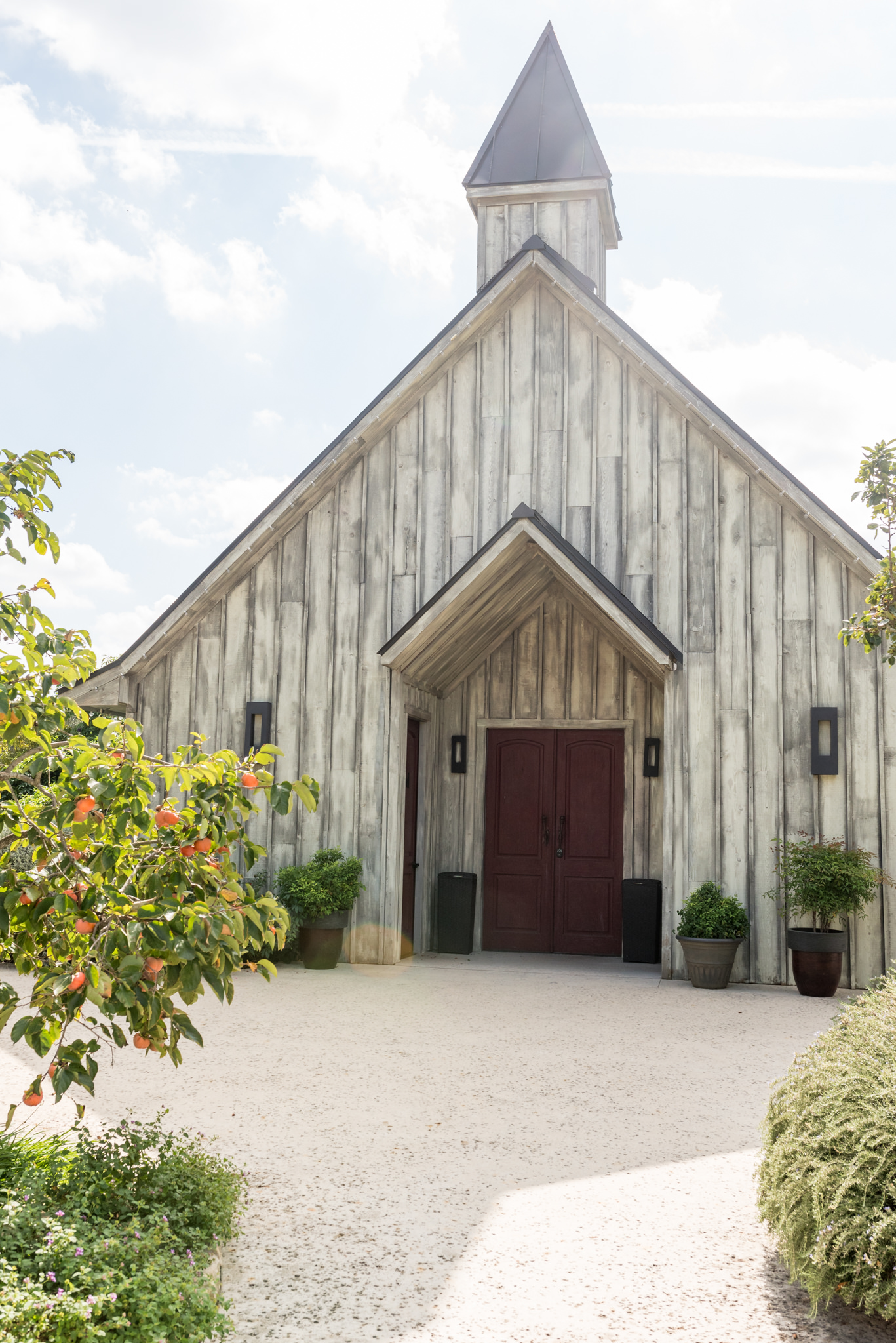 15 Beautiful Hill Country Wedding Venues | amesoeurevents.com